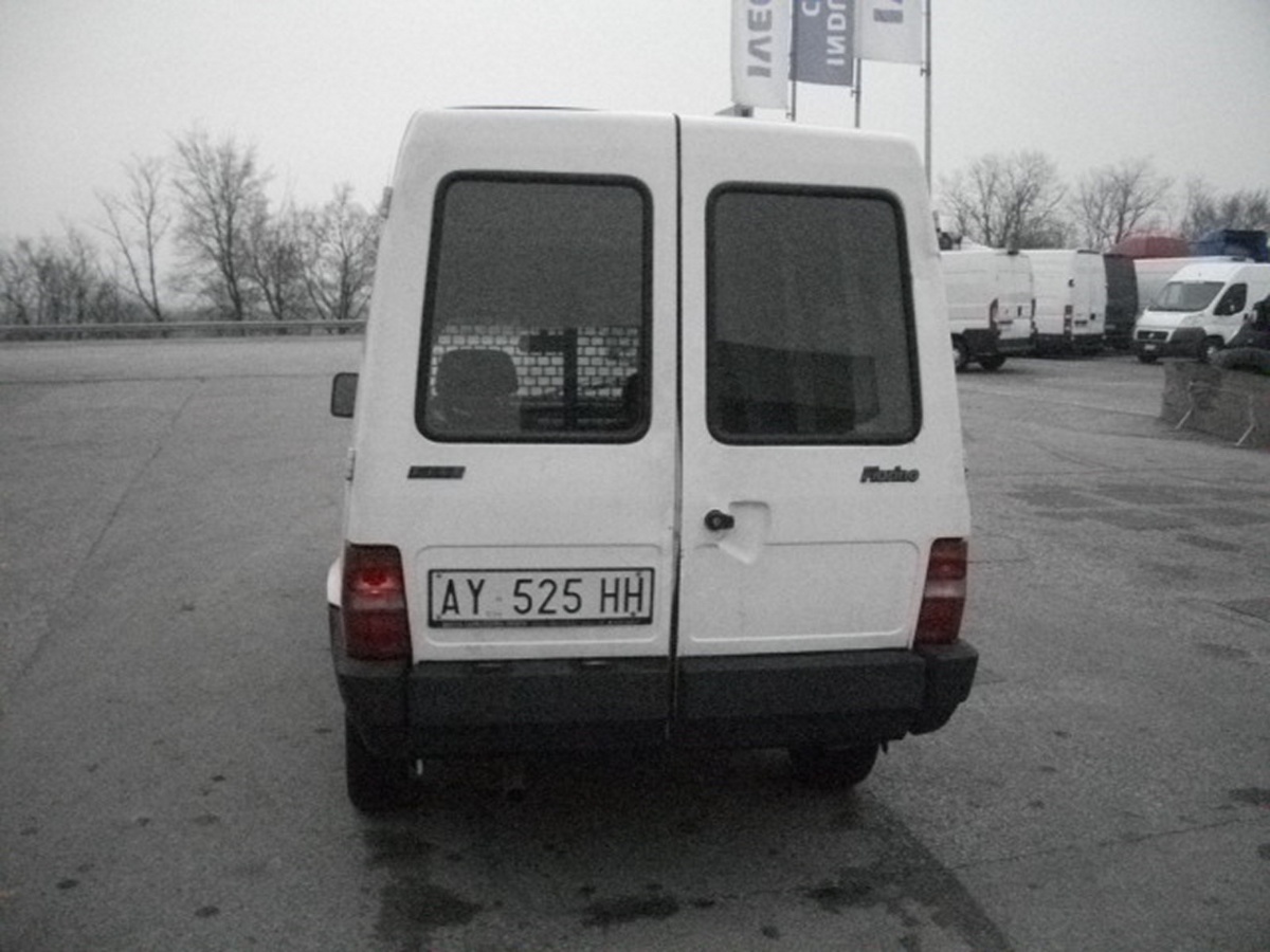 FIAT FIAT AUTO SPA 146 Usato