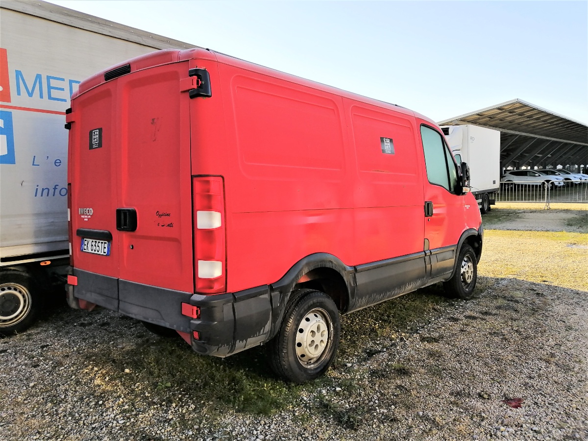 IVECO IVECO Daily 29L10V 2.3Hpi PC-TN Minivan Usato