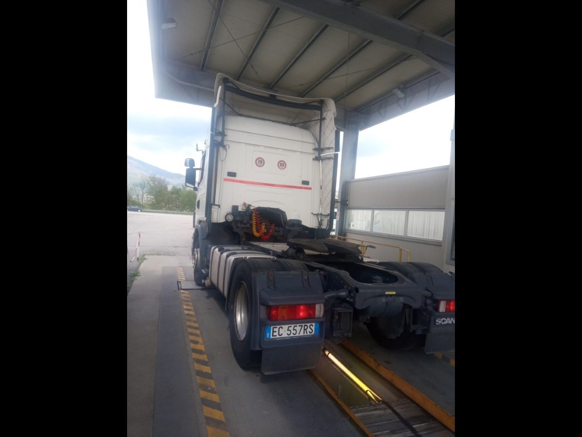 SCANIA SCANIA CV 440 LA4X2 Usato