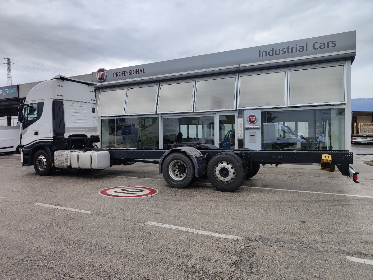 IVECO IVECO AS440S46T/P 3 ASSI AUSTERAS 6050mm Usato