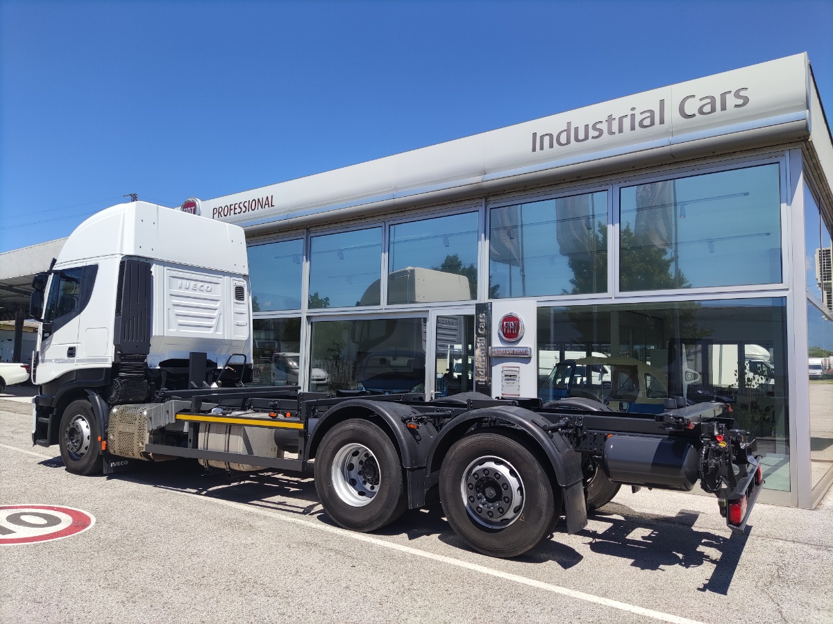 IVECO IVECO AS 260 S40Y/FS-CM e-tronic Usato
