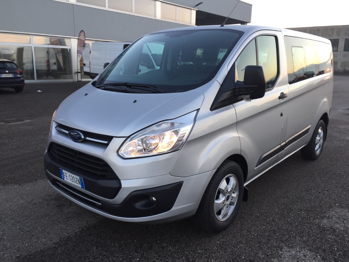 FORD Transit Custom 310 2.0 TDCi 130 9 POSTI Usato