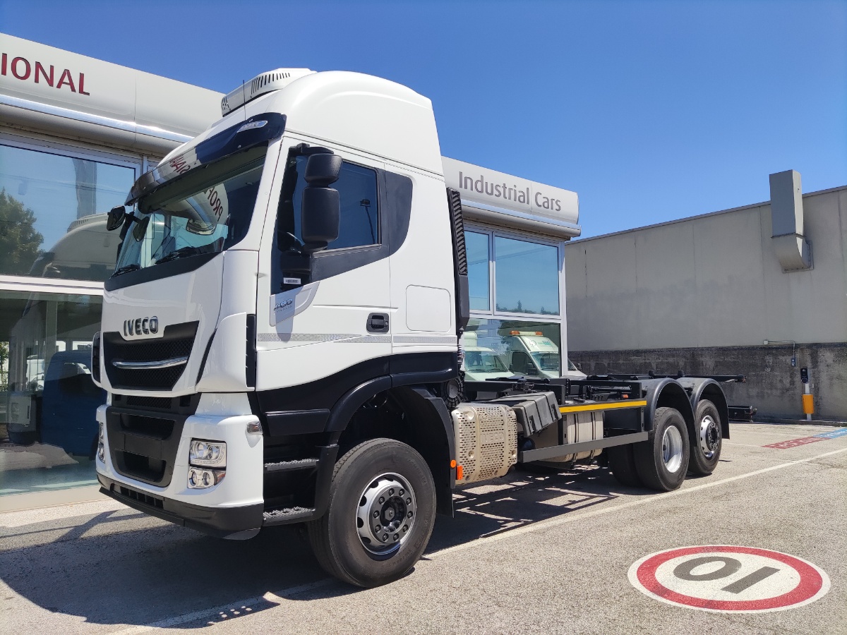 IVECO IVECO AS 260 S48Y/FS-CM e-tronic Usato