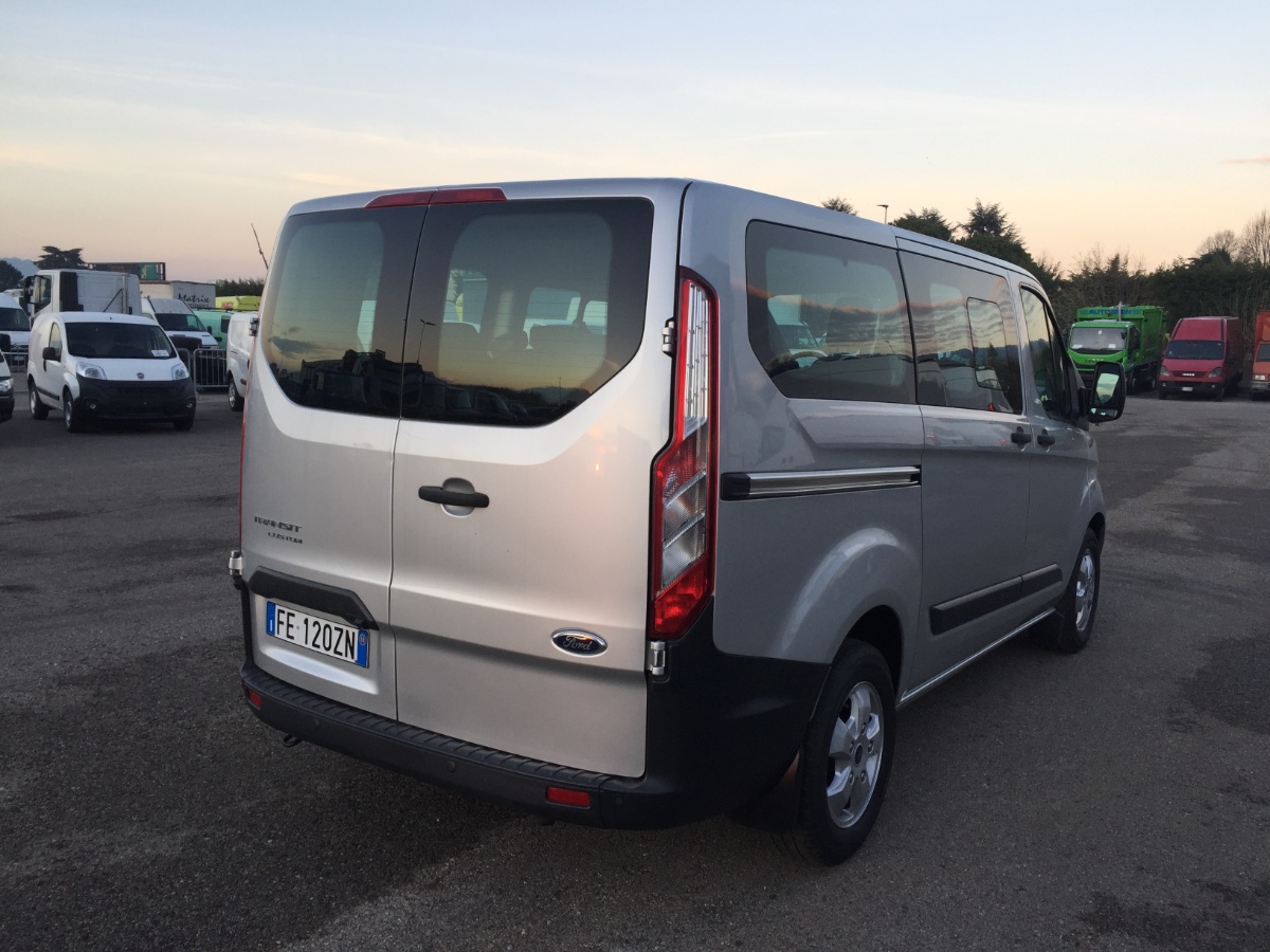 FORD Transit Custom 310 2.0 TDCi 130 9 POSTI Usato